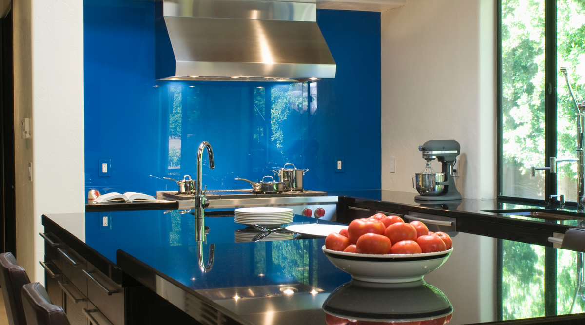 Creative Uses of Splashbacks in Kitchen Design — Express Glass Warehouse